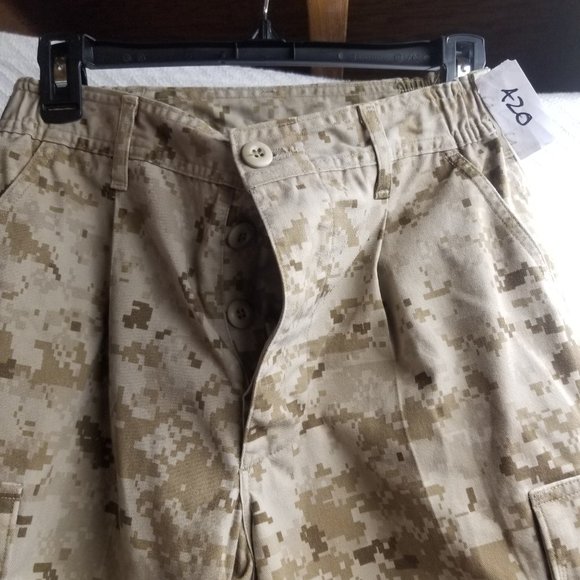U.S. Army | Pants | 42 273w Desert Digital Camo Ocp Pants | Poshmark